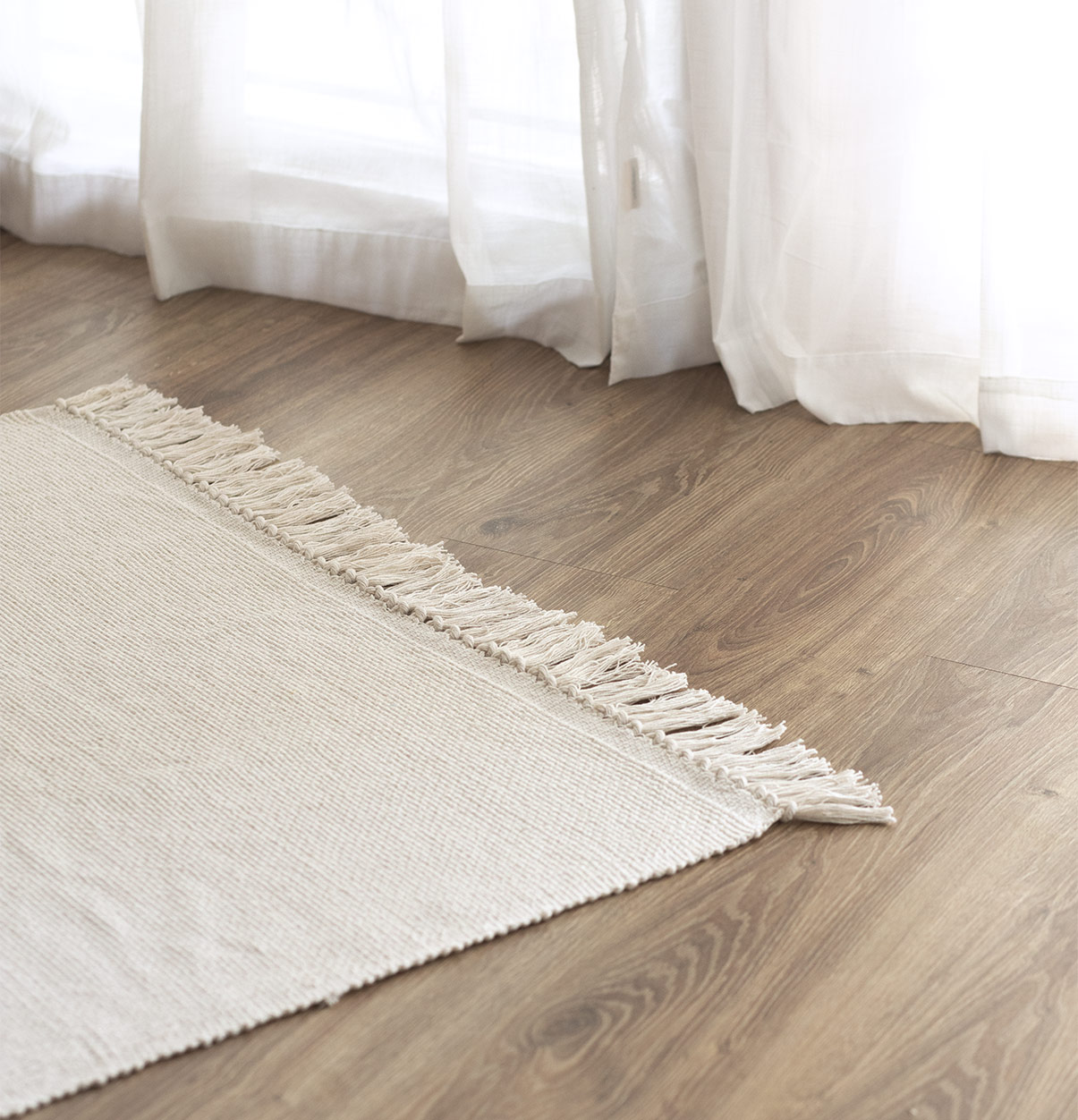 Buy Handwoven Cotton Rug White 36"x 60" – Thoppia